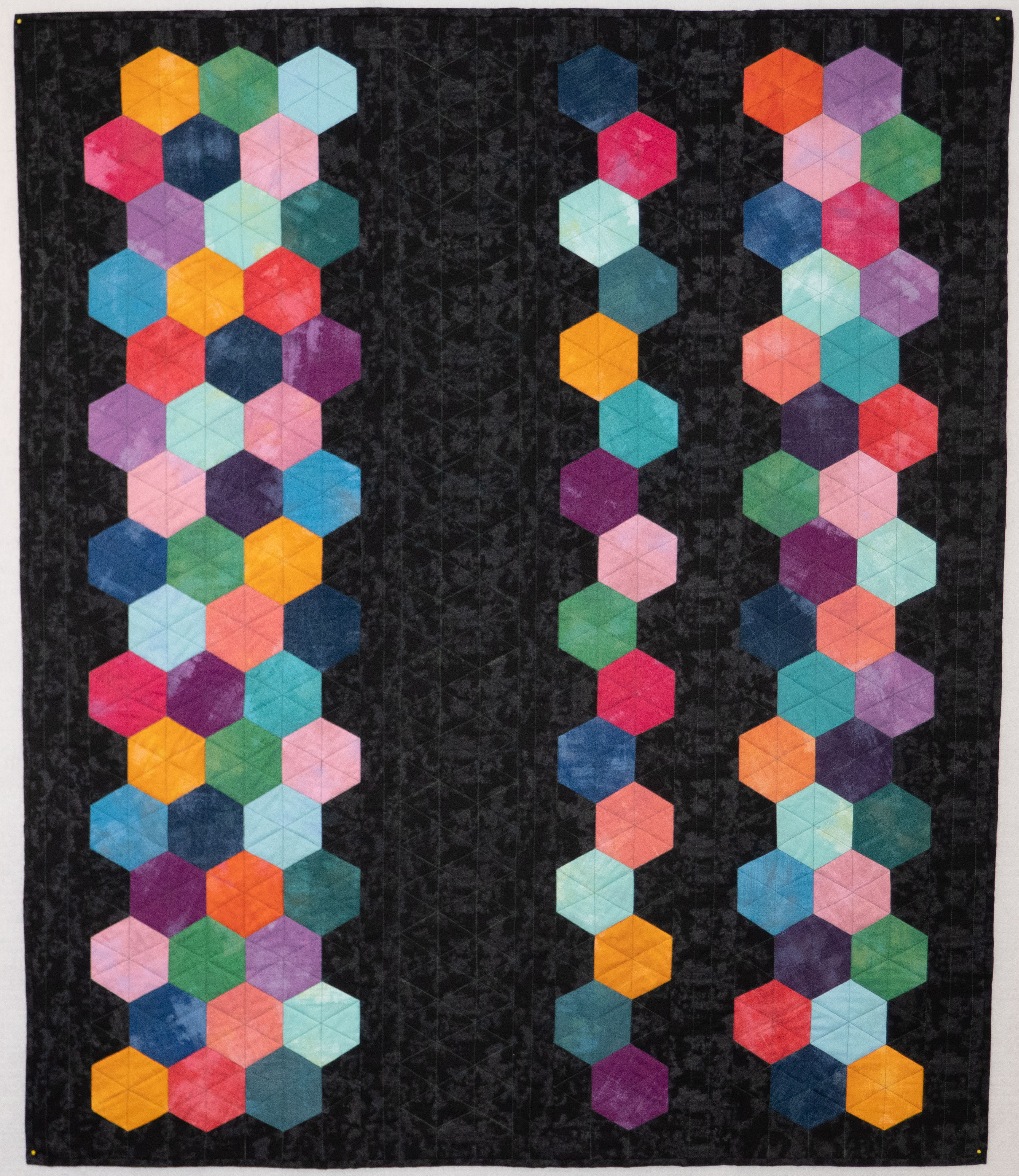 Contemporary Quilts | Mystery Bay Quilt Design